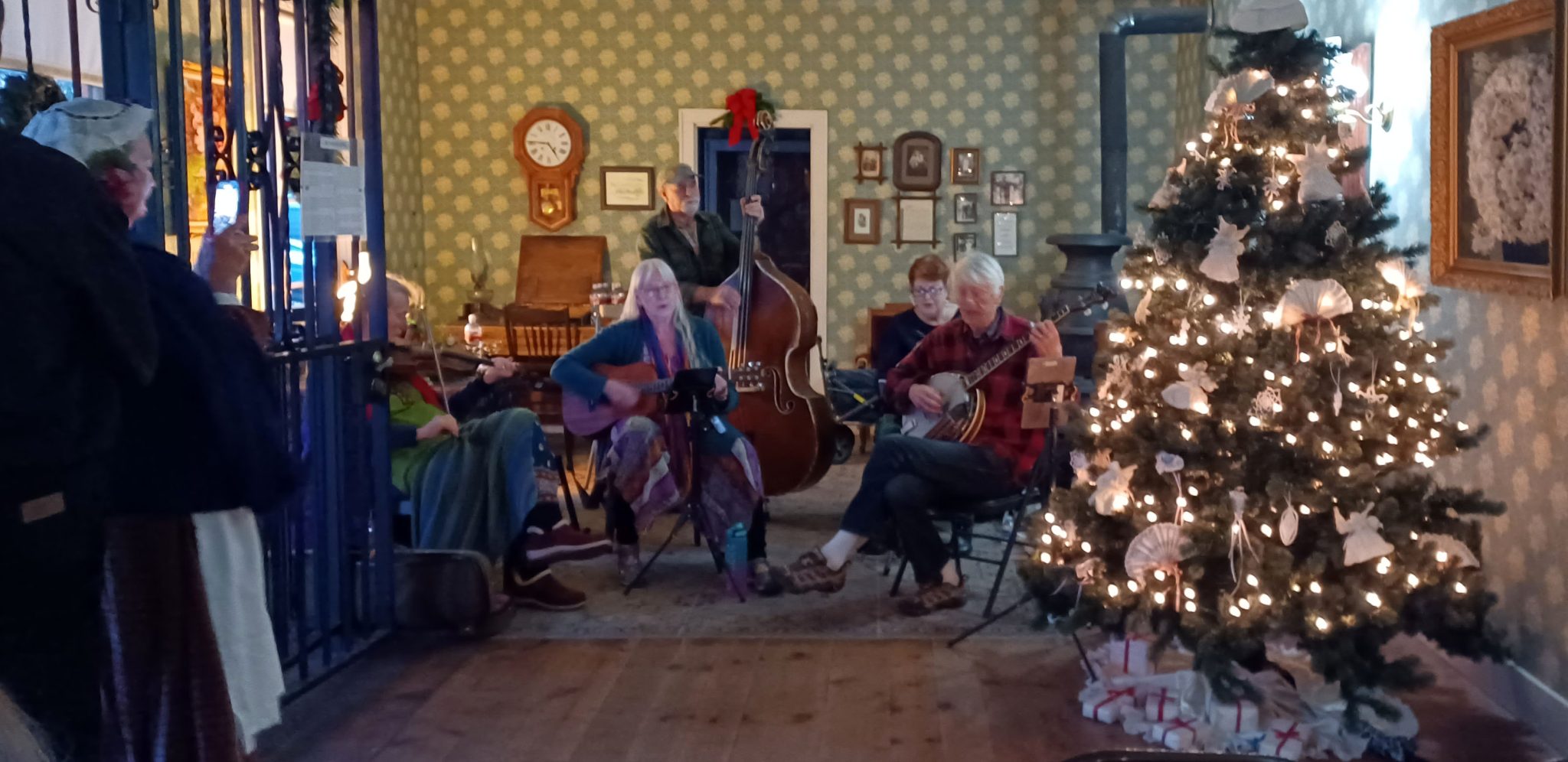 Sonoma Parks » Holiday on the Northern Frontier Delights Visitors